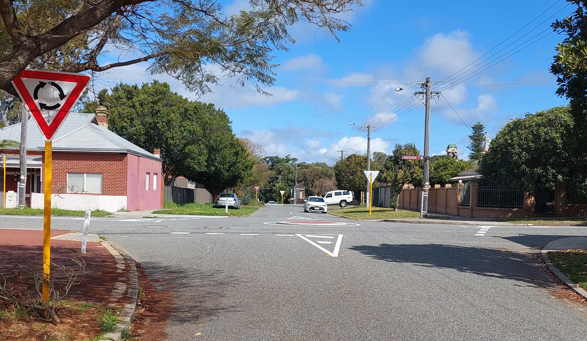 Mini Roundabouts Pilot Project Review | Imagine Vincent